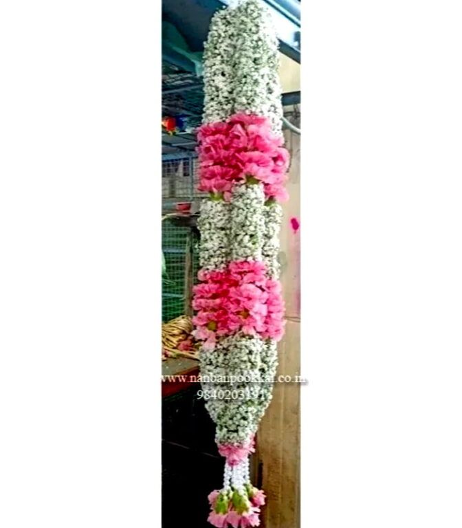 GG027 - Gypsophila with Dark Pink Carnation Latest Garland Designs for ...